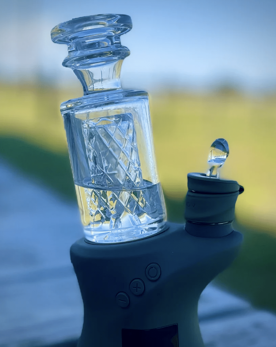 Mini Apollo Custom Carta V2 Glass Hand Carved | Cream Cannabis Company ...